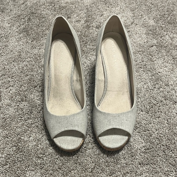 Kelly & Katie | Shoes | Kelly Katie Gray Peeptoe Heels | Poshmark